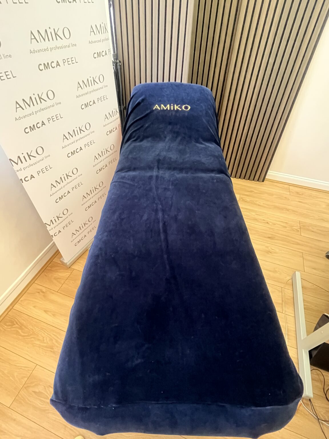 AMiKO Logo Beauty Salon Treatment Bed Cover - Aesthderm
